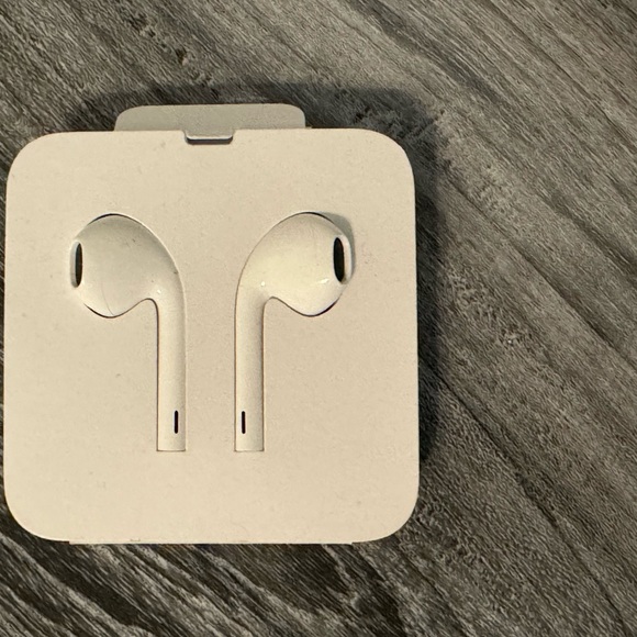 Apple | Cell Phones & Accessories | Authentic Apple Wired Earpods With ...